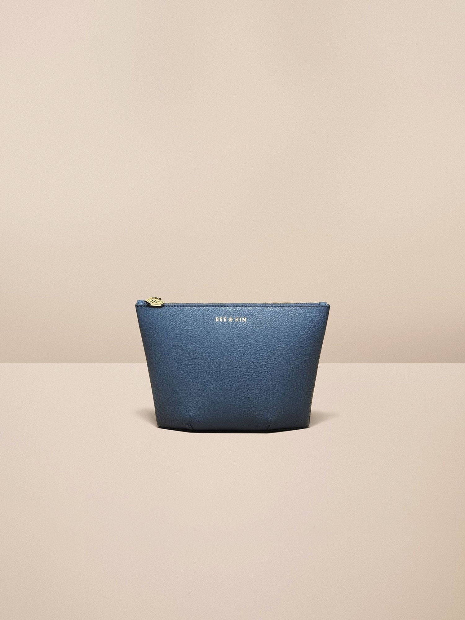 The Assistant Leather Pouch Purse – BEE AND KIN