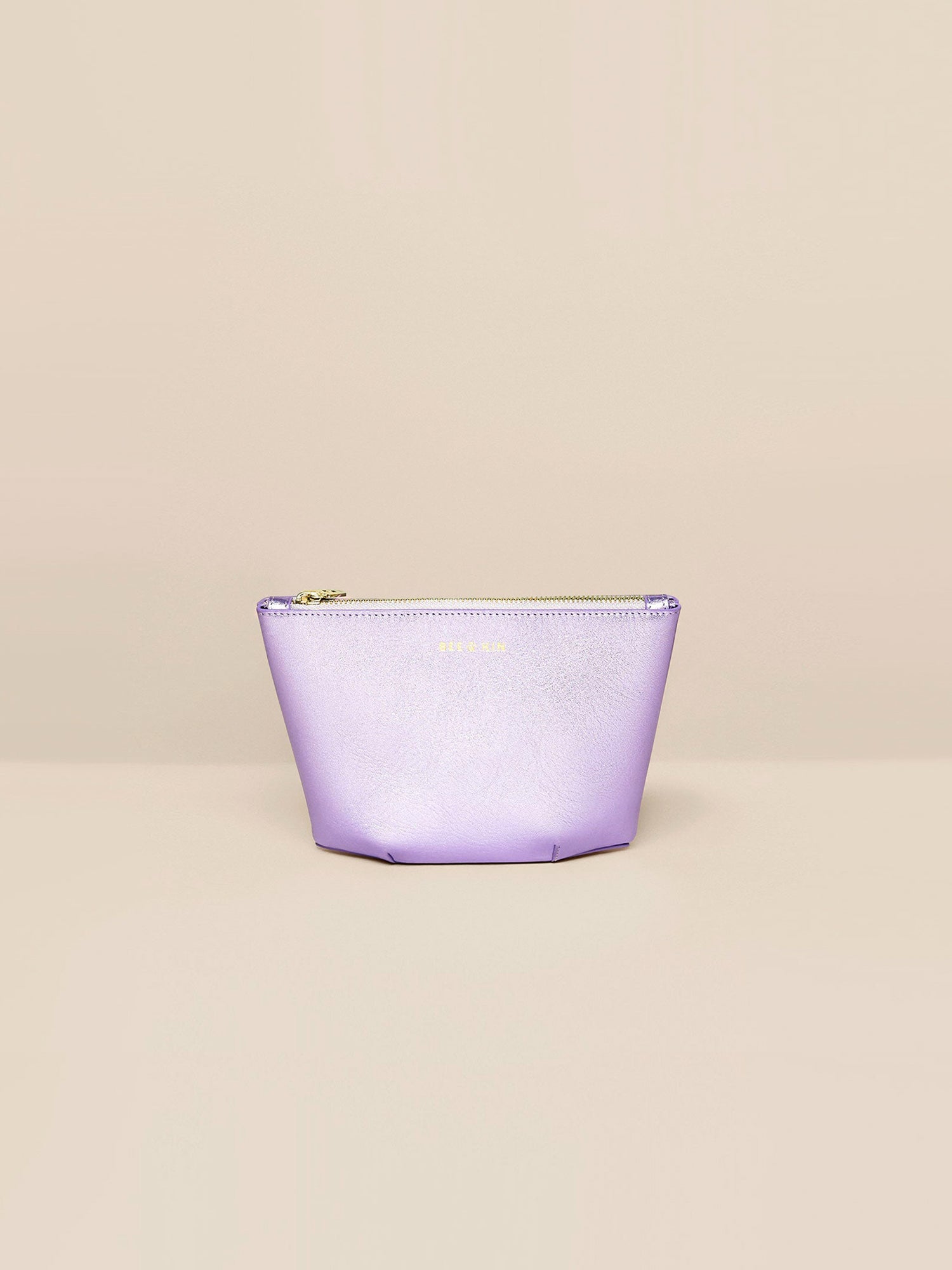 BEE & KIN The Assistant Leather Pouch in Lavender – BEE AND KIN